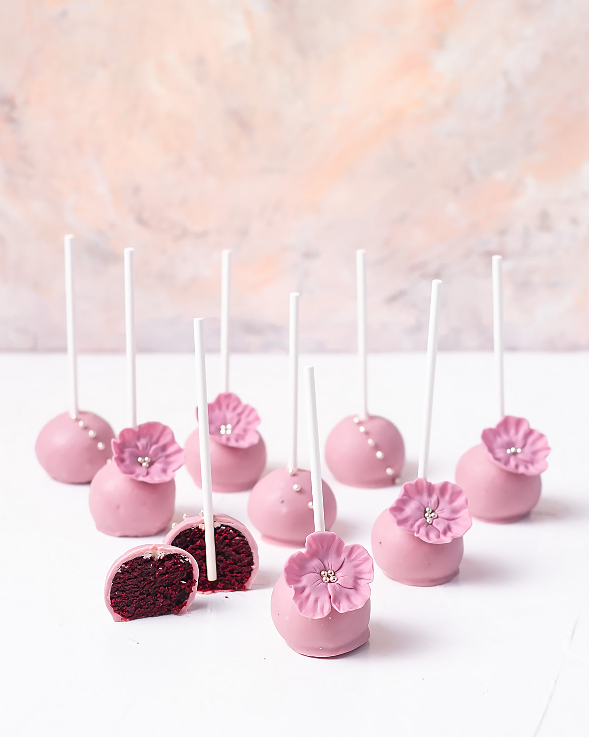 9 Designed Cake pops